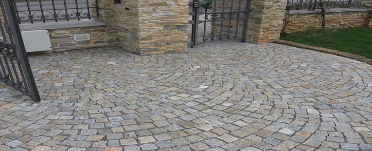 cobble stones and tiles in Italian granit